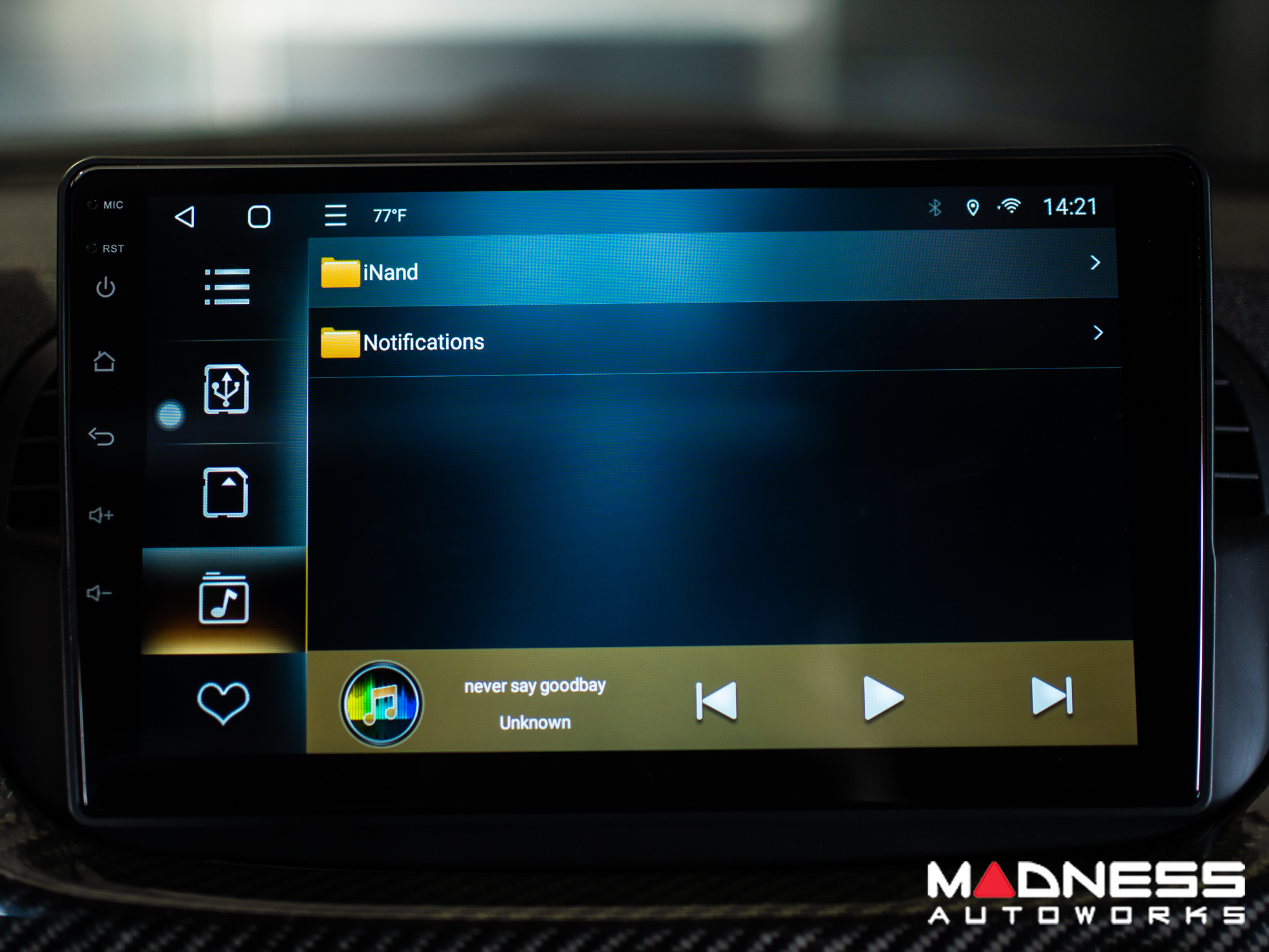 FIAT 500 Radio Head Unit Upgrade System w/ install Kit, F500-RDO-T4-V2-B