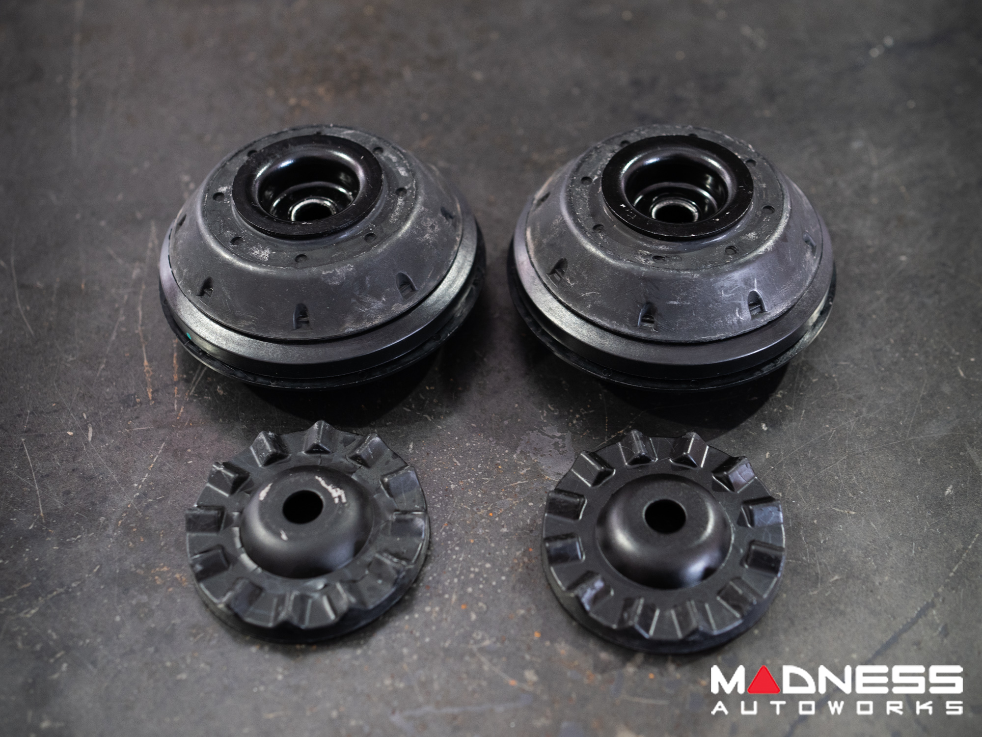 FIAT 500 Strut Top Mount Assembly Kit - OEM Style Replacement Kit, SM5685X2