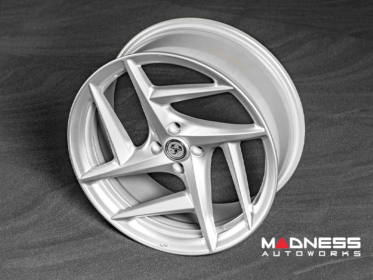 FIAT 500e Complete Exterior Package w/ 18in Silver Wheels - Kahn Design ...