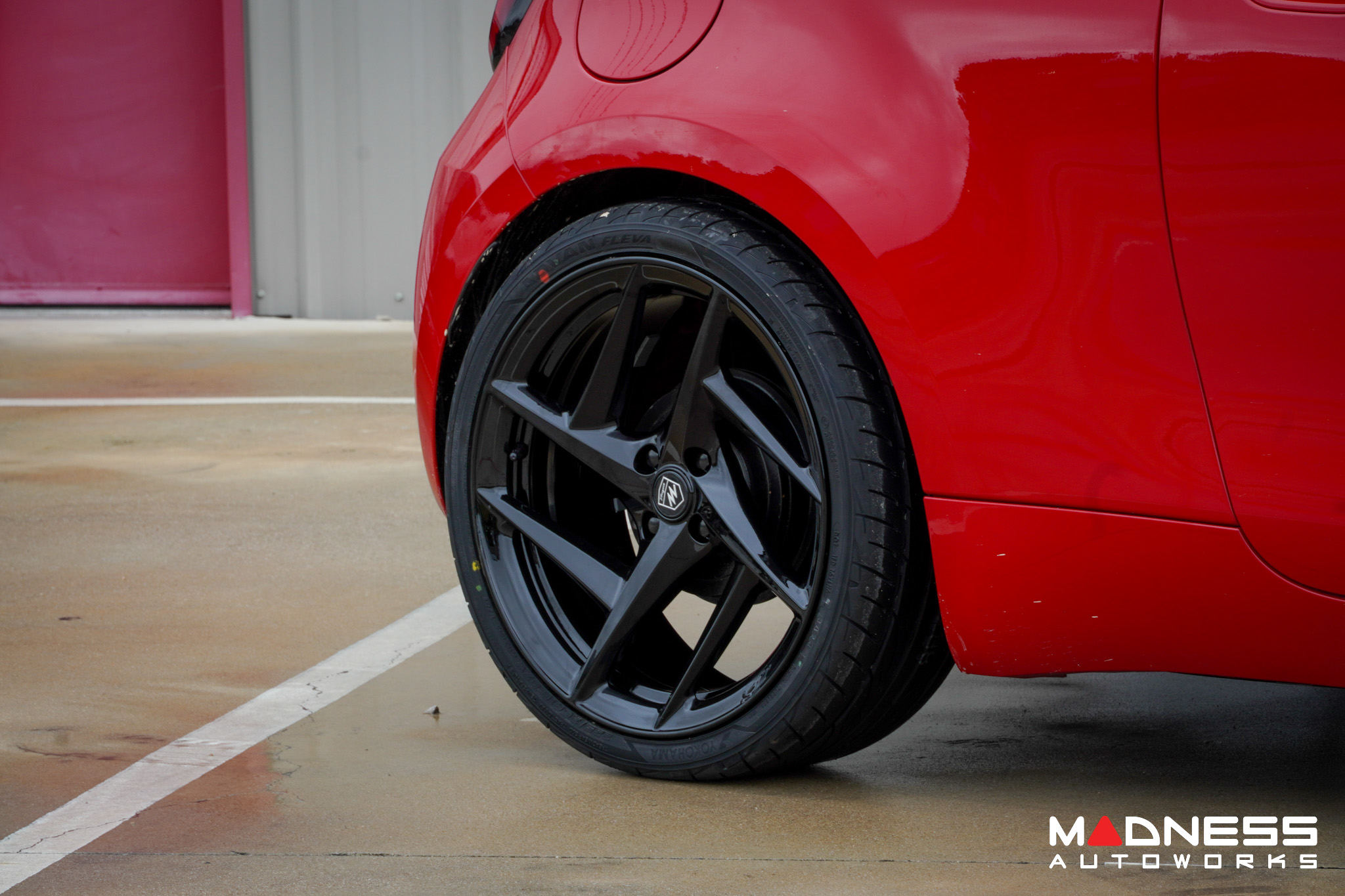 FIAT 500e Custom Wheels - 18in - Type 52 - Kahn Design - Black - Gen 2 ...
